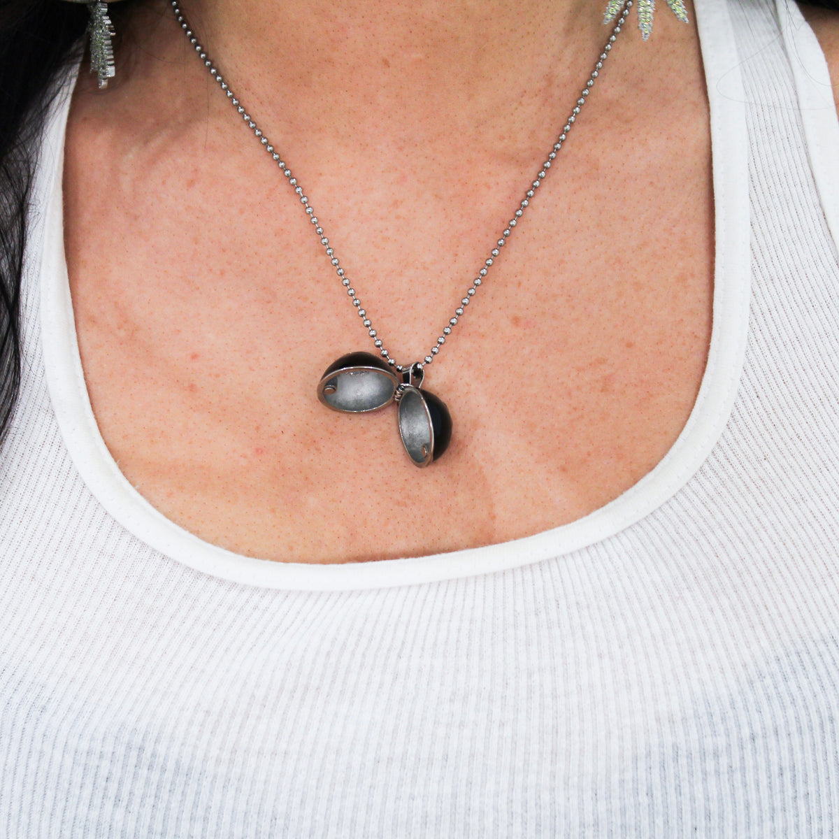 Magic 8 Locket – HeavenSent